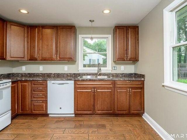 house with 3 bedroom, Norwich CT ES105113599