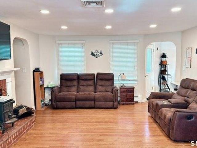 house with 3 bedroom, Norwich CT ES105174707