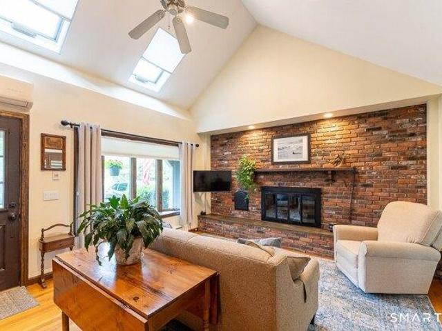 house with 3 bedroom, Norwich CT ES103158587