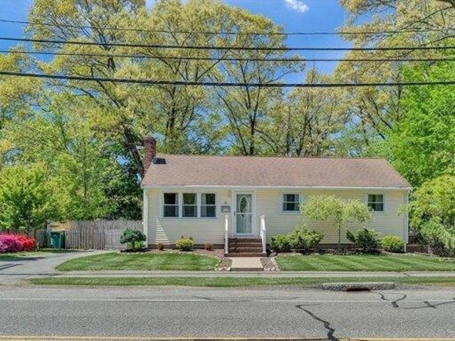house with 3 bedroom, Norwood MA DLS102562362