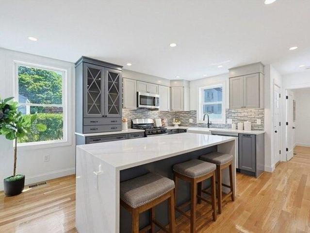 house with 3 bedroom, Norwood MA DS103969418