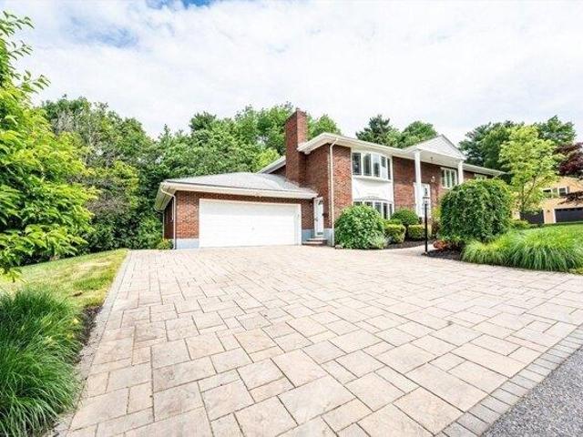 house with 3 bedroom, Norwood MA ES104850932