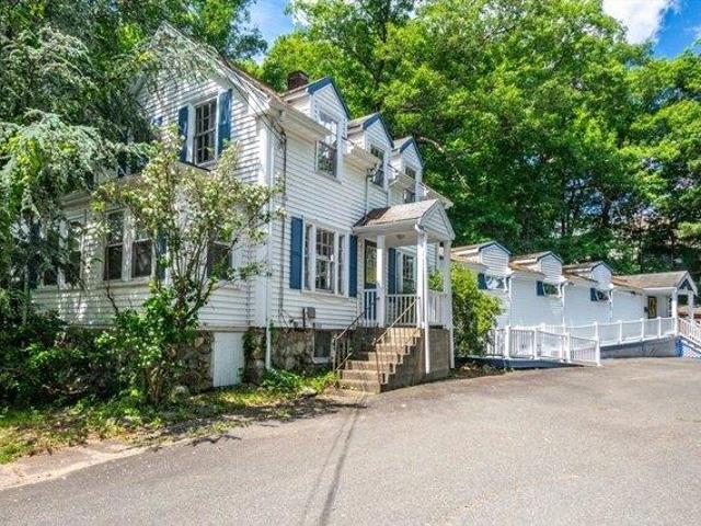 house with 3 bedroom, Norwood MA ES105172946