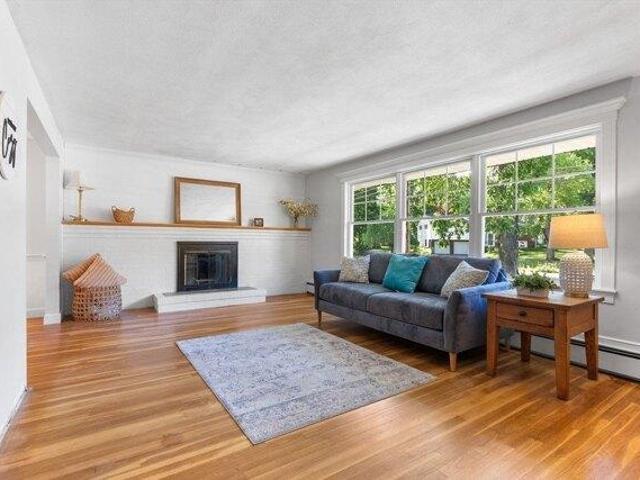 house with 3 bedroom, Norwood MA ES103496881