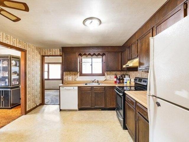 house with 3 bedroom, Norwood MA ES103966809