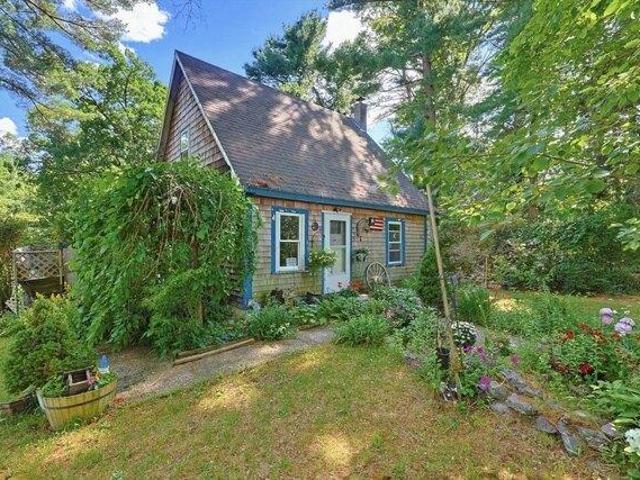 house with 3 bedroom, Norfolk MA ES105080599