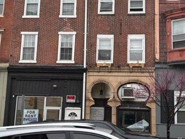 house with 3 bedroom, Norristown PA DLS91428307
