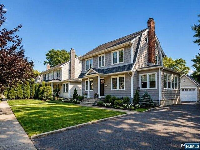 house with 3 bedroom, Nutley NJ DLS102726541