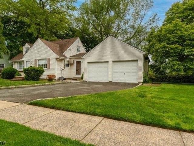 house with 3 bedroom, Nutley NJ DS104188300