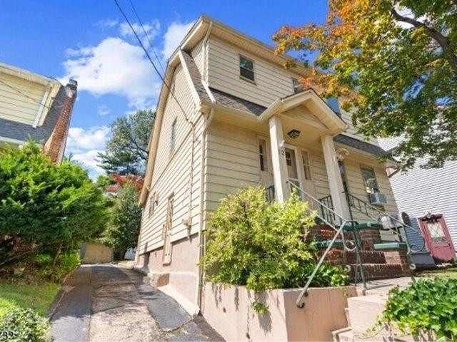 house with 3 bedroom, Nutley NJ ES104811239