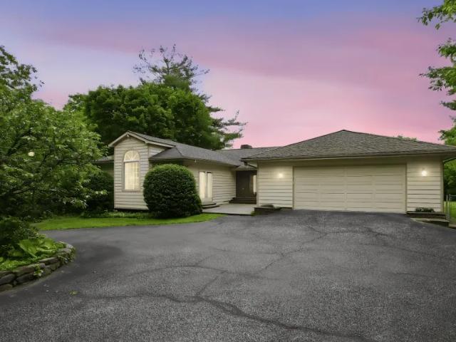house with 3 bedroom, NY NY DLS102770950