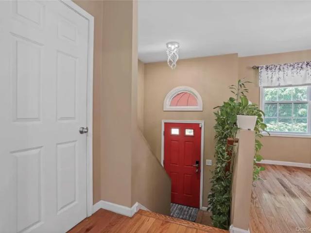 house with 3 bedroom, NY NY DLS102770963