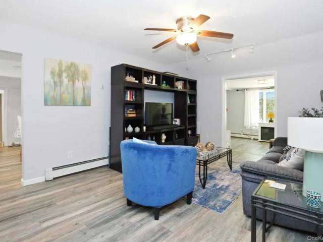 house with 3 bedroom, NY NY DS102245558