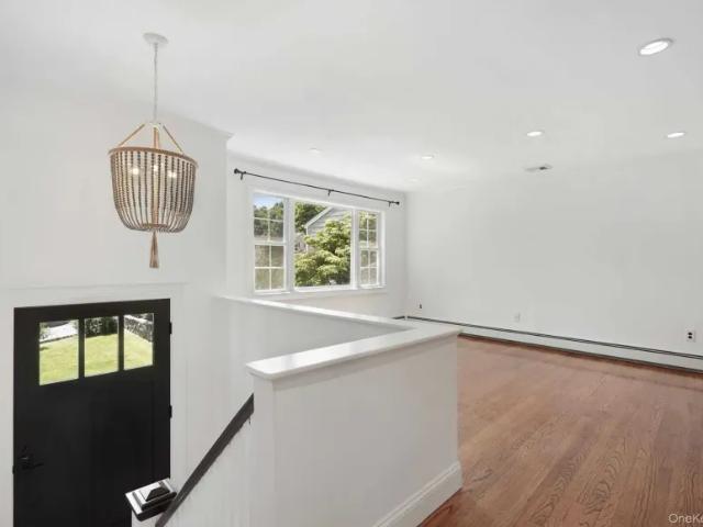 house with 3 bedroom, NY NY DS102715635