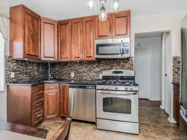 house with 3 bedroom, NY NY ES101091616