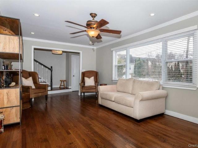 house with 3 bedroom, NY NY ES102245121