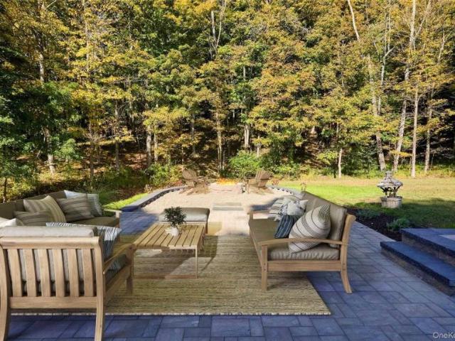 house with 3 bedroom, NY NY ES102245228