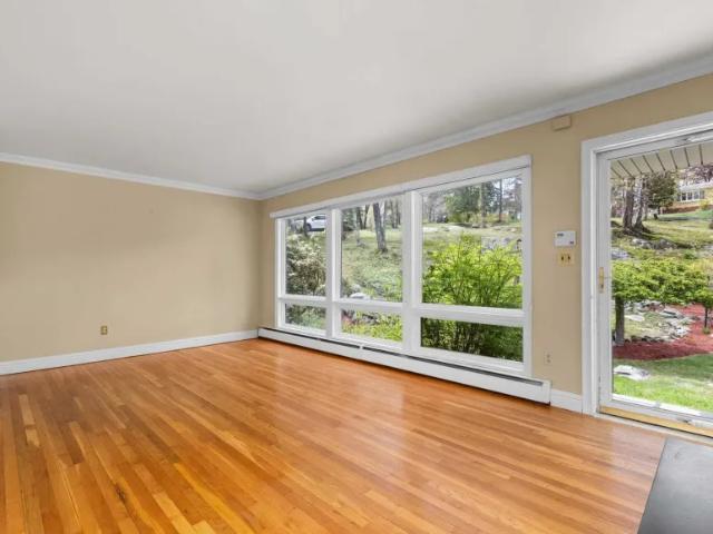 house with 3 bedroom, NY NY ES102245523