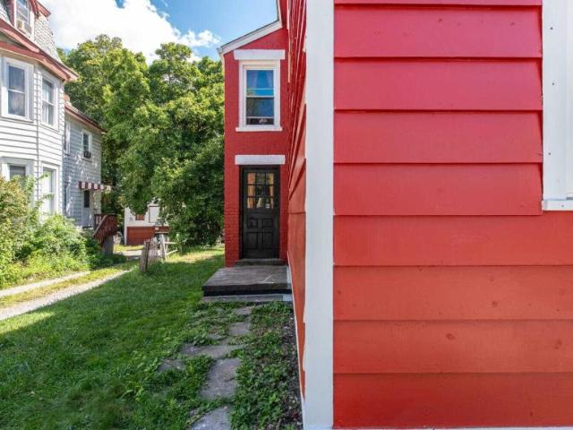 house with 3 bedroom, NY NY ES102245685
