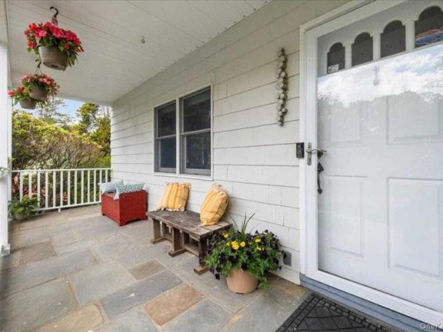 house with 3 bedroom, NY NY ES102366678