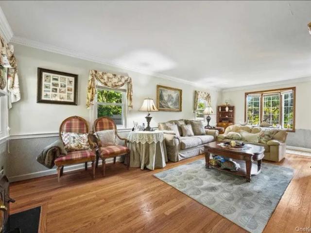 house with 3 bedroom, NY NY ES102715870