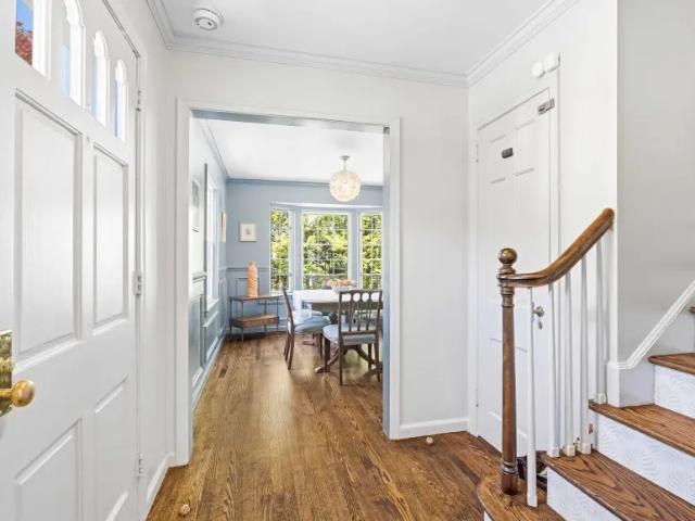 house with 3 bedroom, NY NY ES102715808