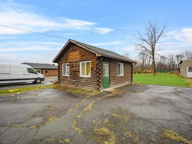 house with 3 bedroom, NY NY ES99597738