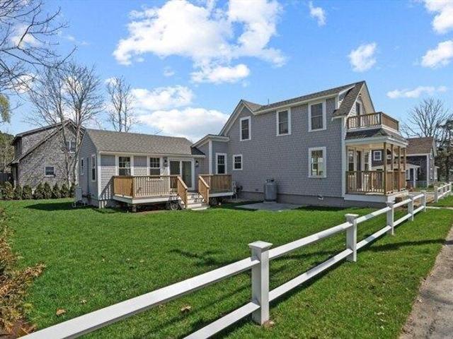 house with 3 bedroom, Oak Bluffs MA DLS102089804