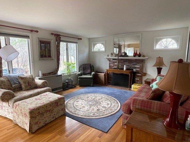 house with 3 bedroom, Oak Bluffs MA DS103249785