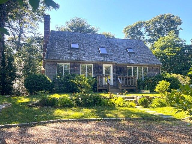 house with 3 bedroom, Oak Bluffs MA DS103851845