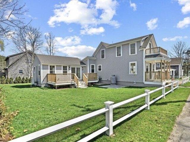 house with 3 bedroom, Oak Bluffs MA DS103968755