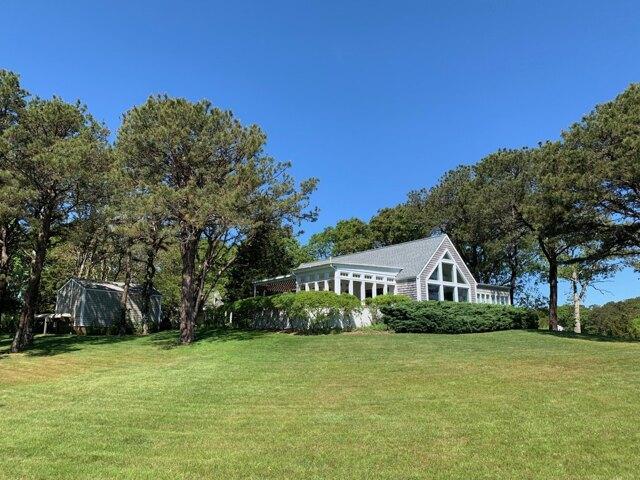 house with 3 bedroom, Oak Bluffs MA ES105079841