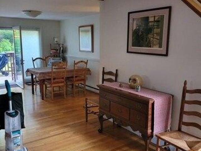 house with 3 bedroom, Oak Bluffs MA ES103249785