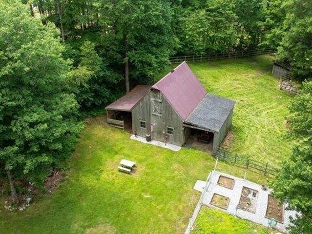 house with 3 bedroom, Oakham MA ES105040903