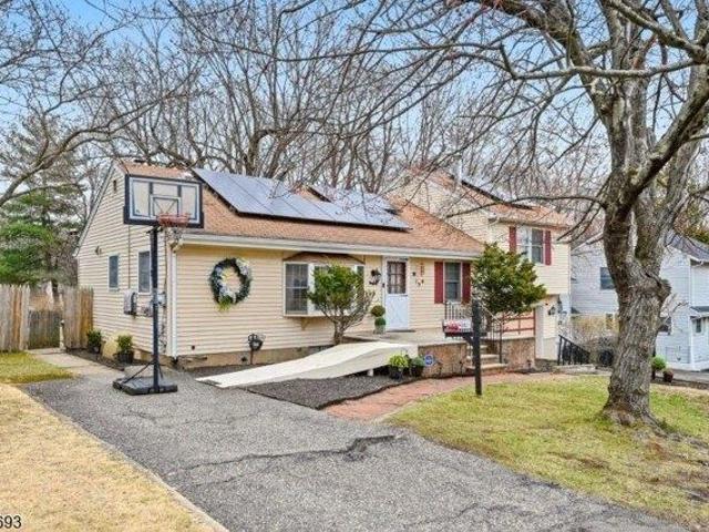 house with 3 bedroom, Oakland NJ DS102727453