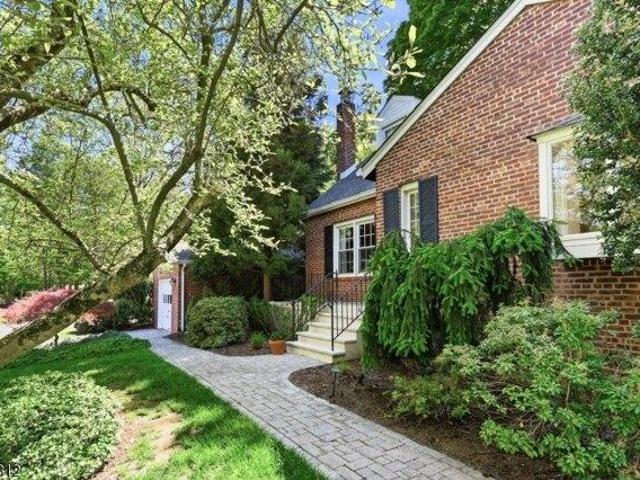 house with 3 bedroom, Oakland NJ ES104408340