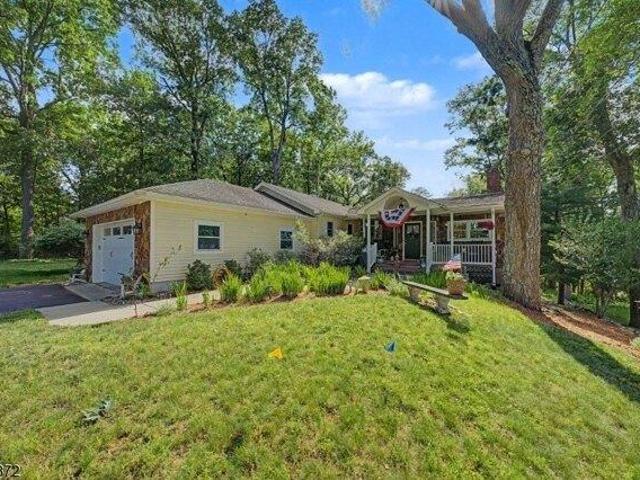 house with 3 bedroom, Oakland NJ ES104831540