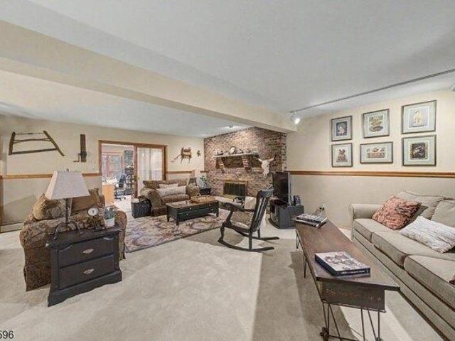house with 3 bedroom, Oakland NJ ES103619348