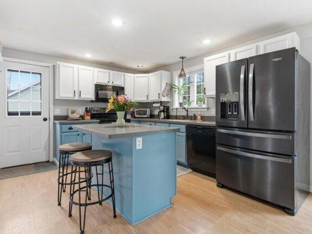 house with 3 bedroom, Old Orchard Beach ME DLS101896389