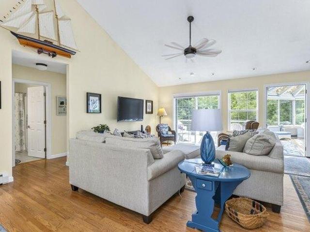 house with 3 bedroom, Old Orchard Beach ME ES105190853