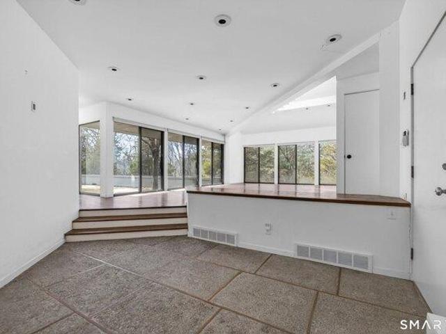 house with 3 bedroom, Old Lyme CT DS102314478
