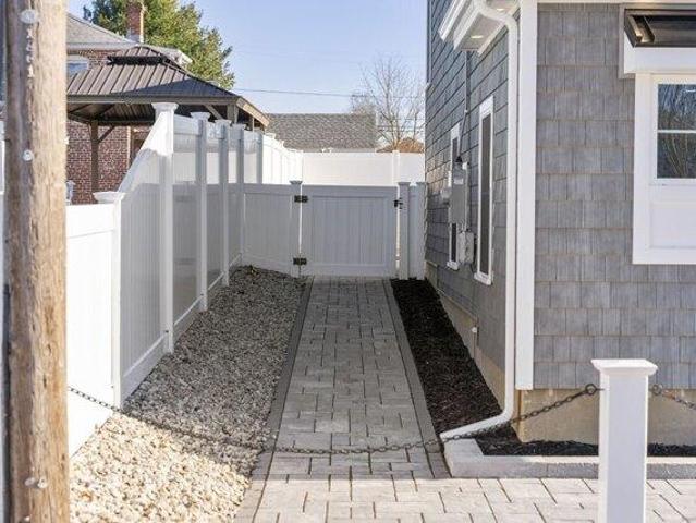 house with 3 bedroom, Old Lyme CT ES104481325