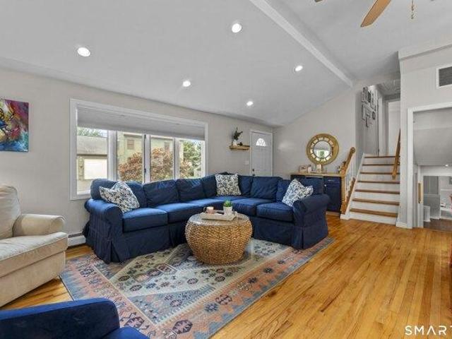 house with 3 bedroom, Old Saybrook CT ES104444404
