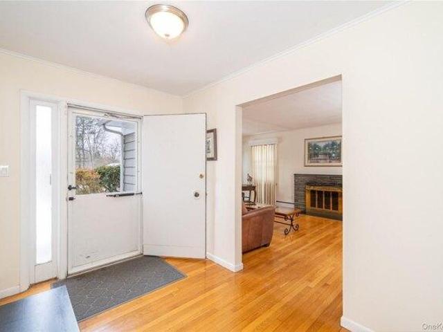 house with 3 bedroom, Ossining NY DLS101781800