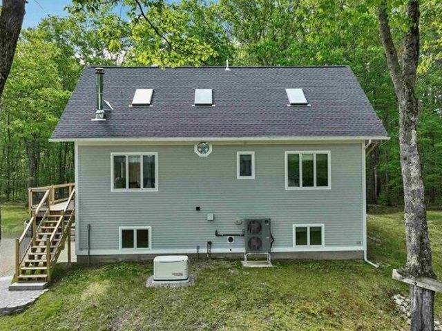 house with 3 bedroom, Ossipee NH ES104759809