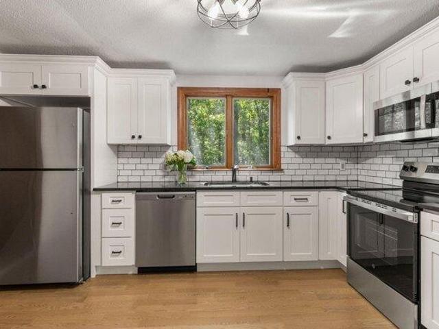 house with 3 bedroom, Osterville MA ES105142588