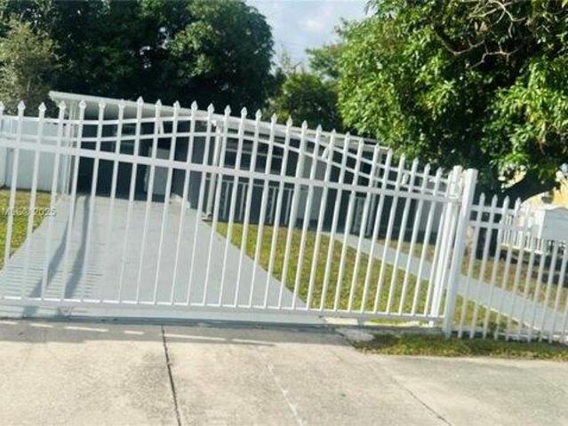 house with 3 bedroom, Opa Locka FL ES103500699