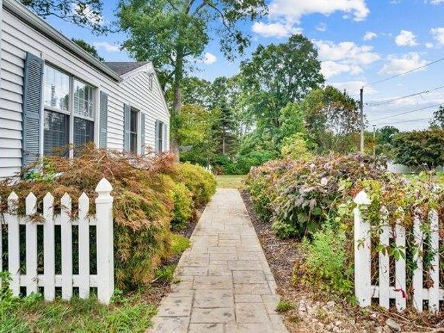 house with 3 bedroom, Orange CT DS104445405