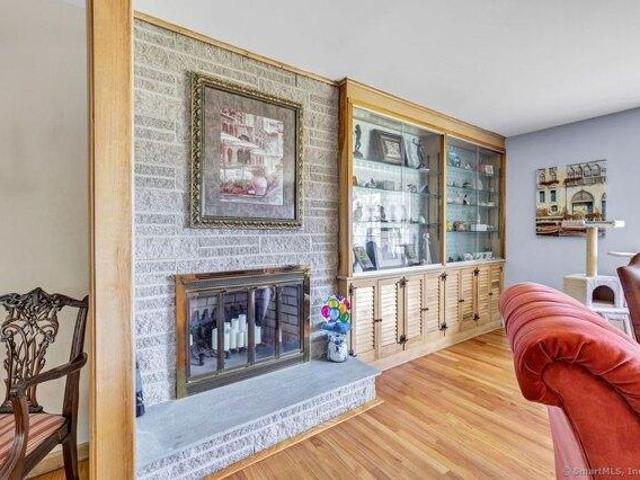 house with 3 bedroom, Orange CT ES103159261