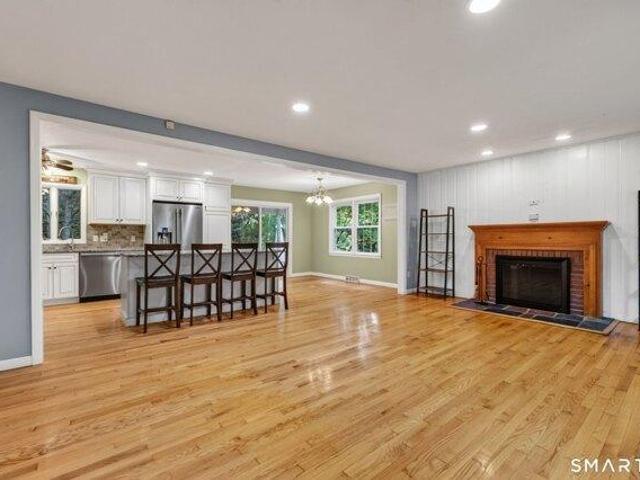house with 3 bedroom, Orange CT ES104649795